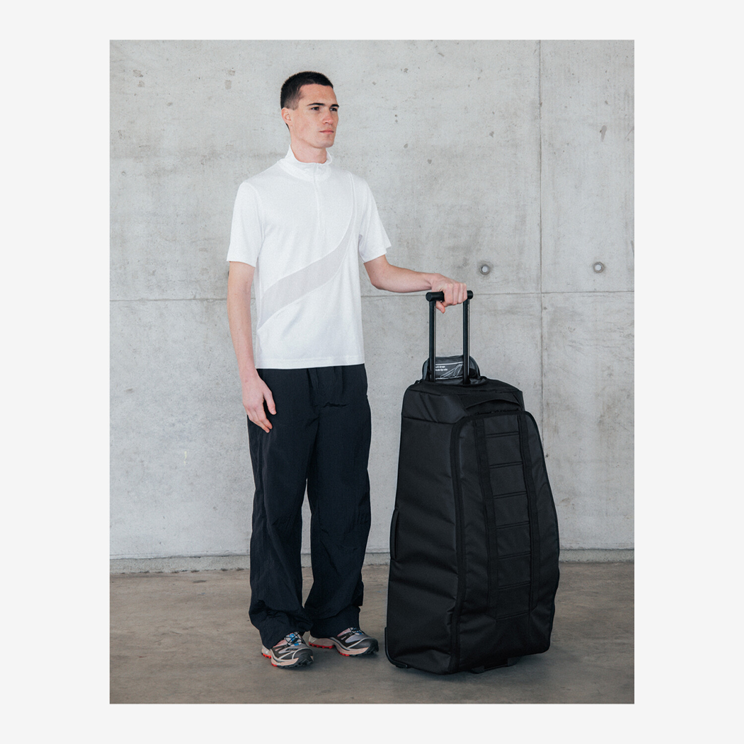 Db Hugger Roller Bag Check-In Wheeled Travel Bag, 90 l, Black - Worldshop