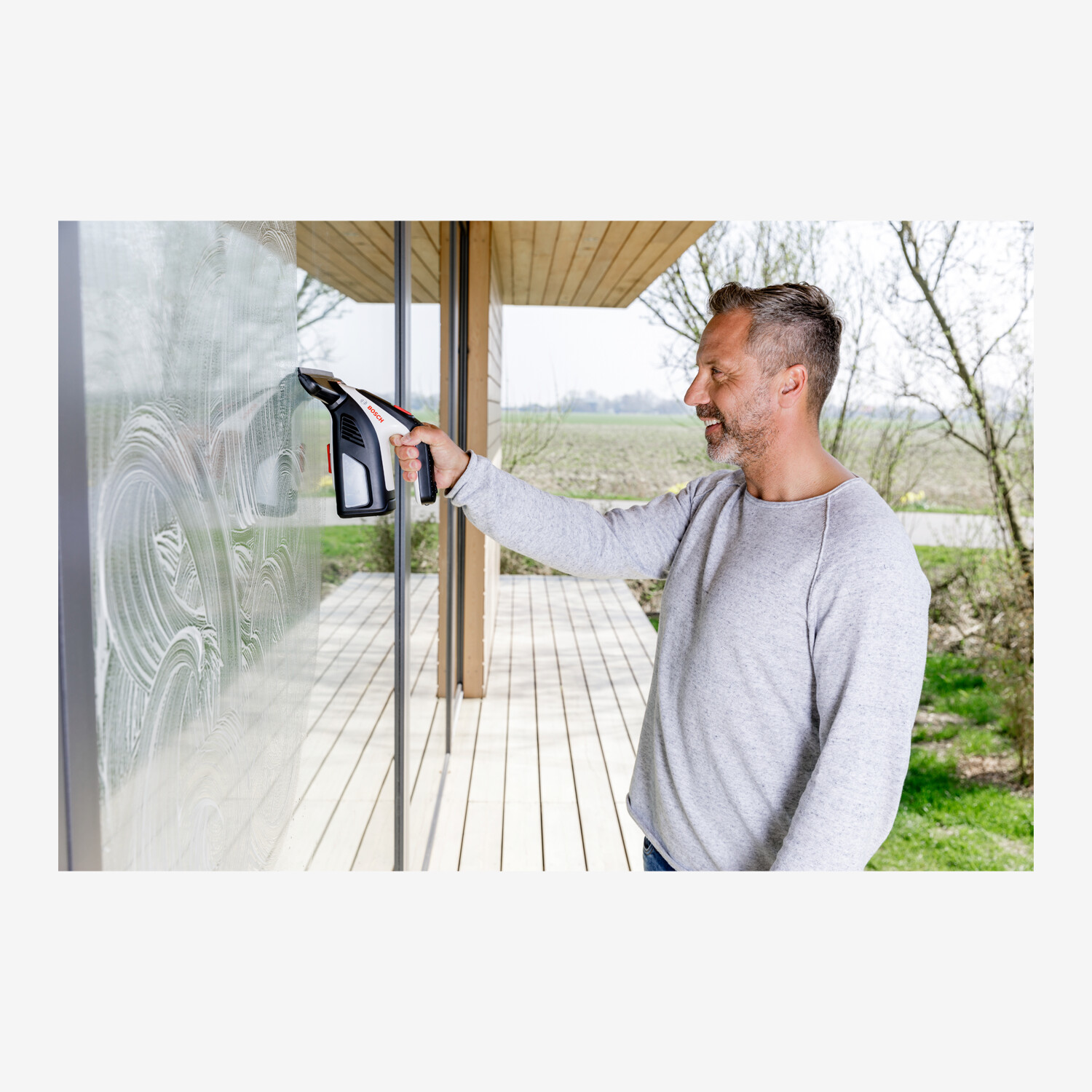 Bosch GlassVAC Solo Plus Window Vacuum, White - Worldshop