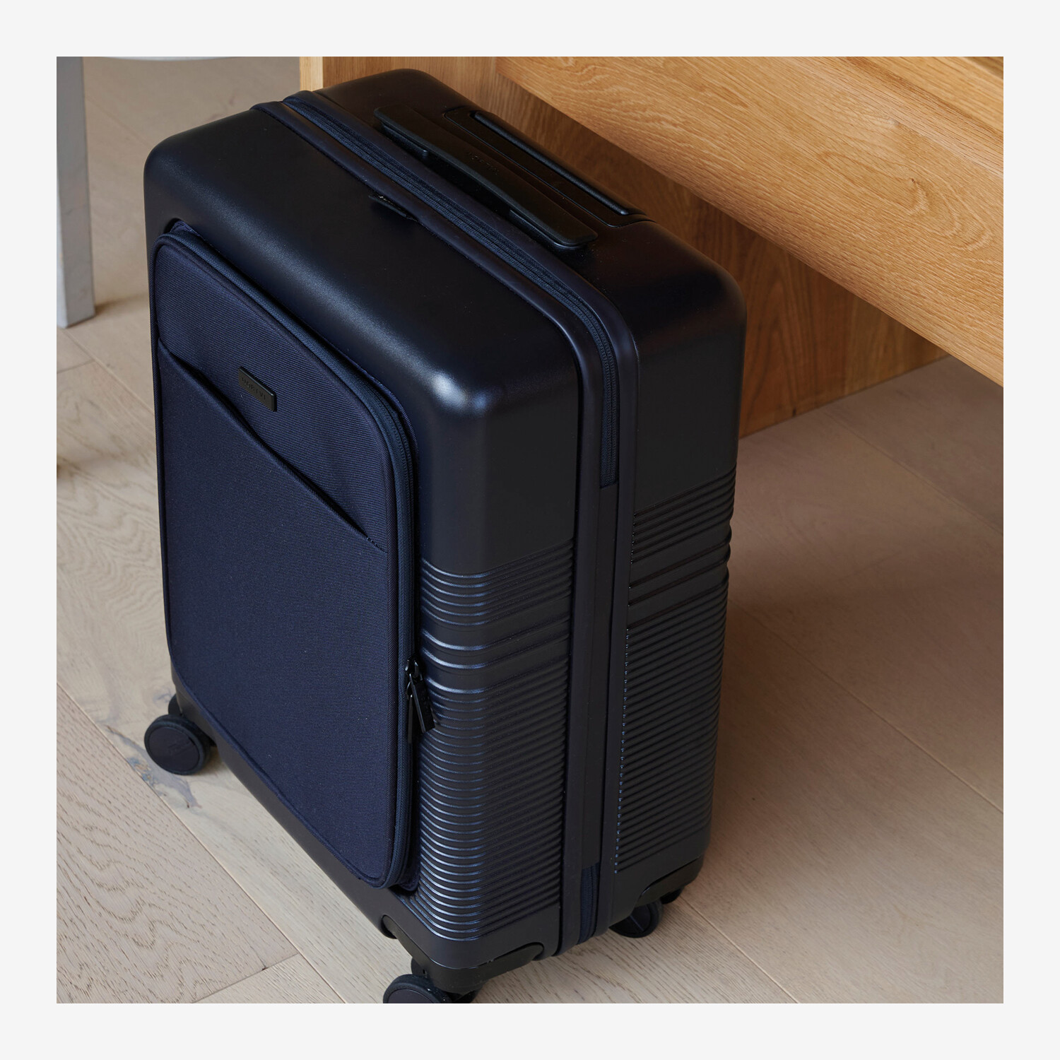 NORTVI Front Pocket Cabin Trolley, Ocean Blue - Worldshop